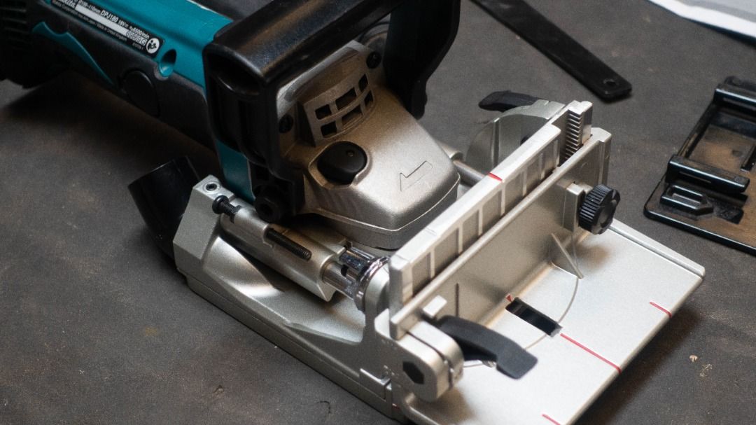 Makita Plate Jointer, Commercial & Industrial, Construction Tools ...