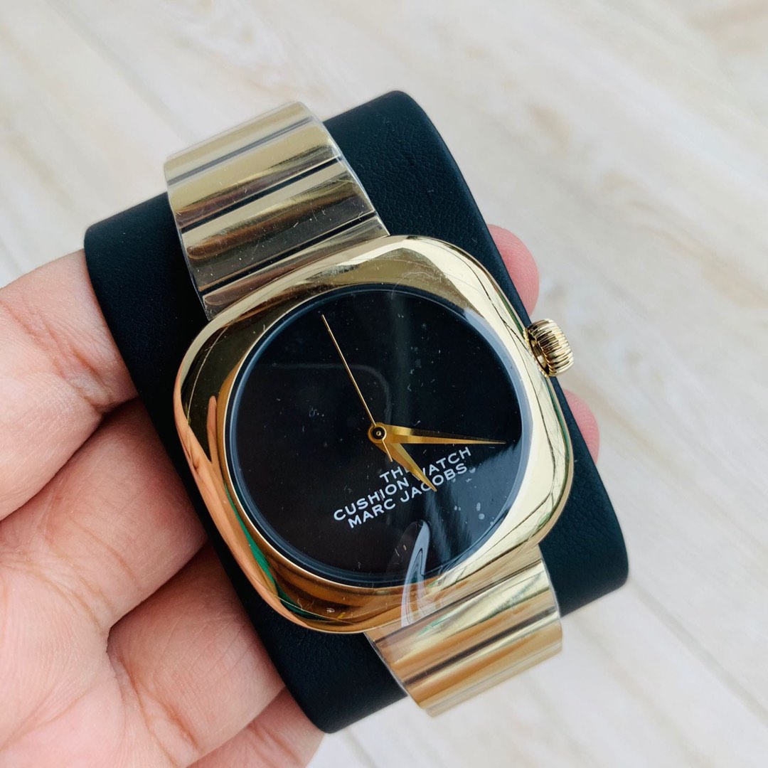 Marc Jacobs Watches Gold Black, Barang Mewah, Jam Tangan di Carousell