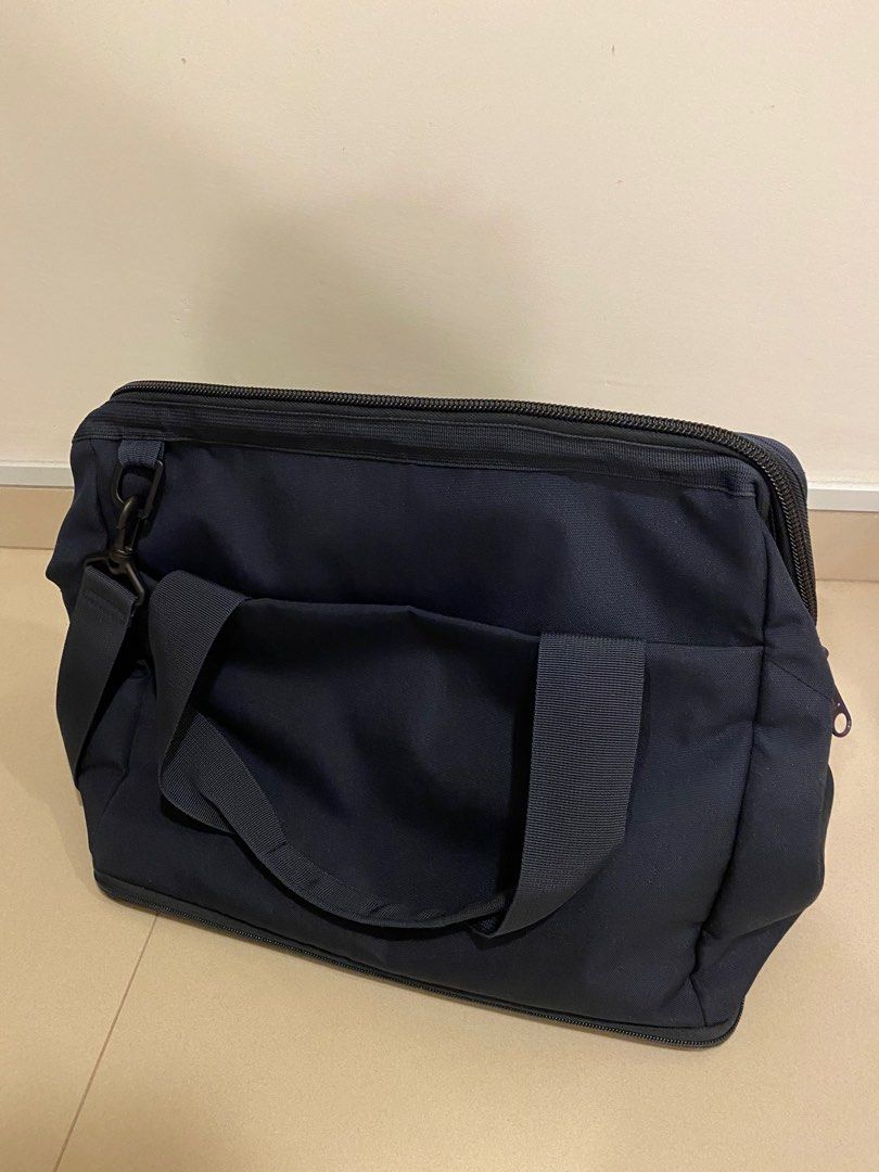 Muji Boston Bag (Expandable) in Navy Blue, Men's Fashion, Bags, Sling ...