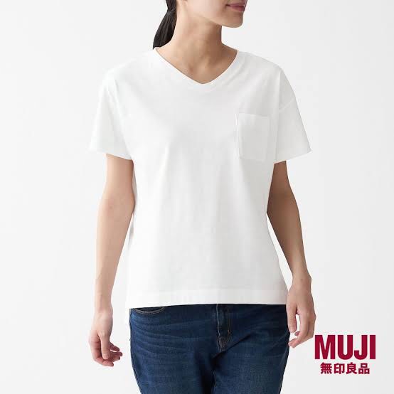 MUJI t shirt, Women's Fashion, Tops, Shirts on Carousell