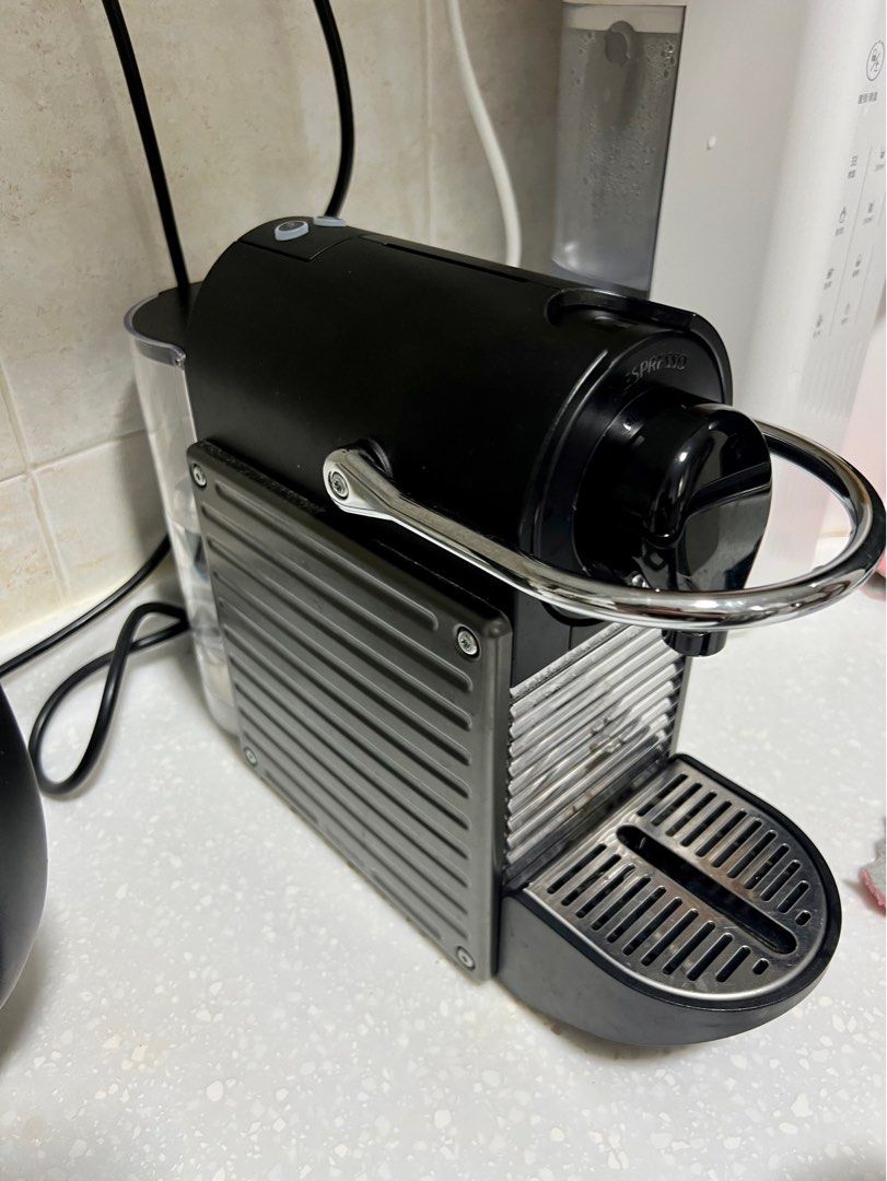 Nespresso Pixie Electric Titan, TV & Home Appliances, Kitchen ...