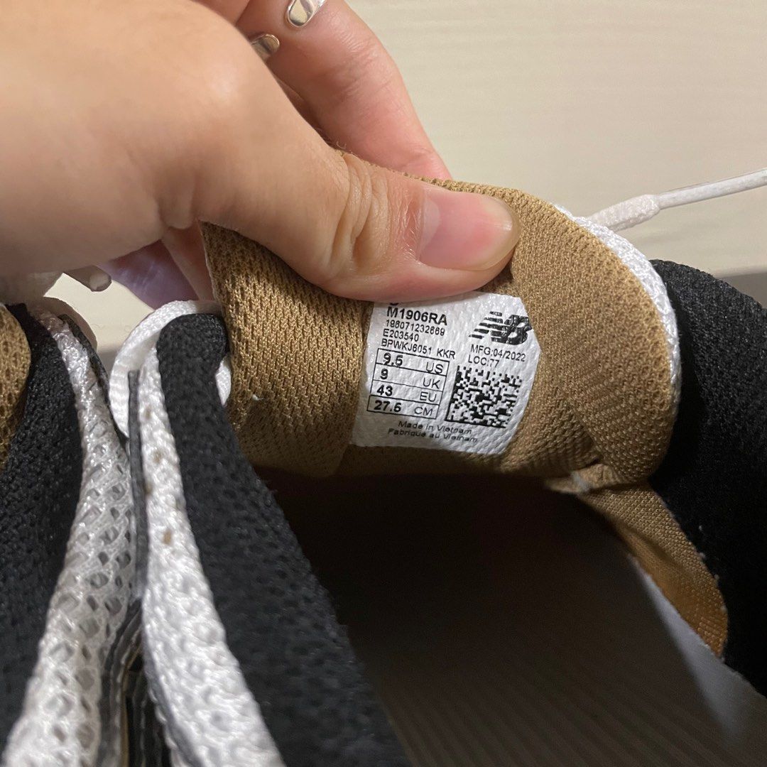 New Balance 1906R OG Color US9.5, Men's Fashion, Footwear, Sneakers on ...