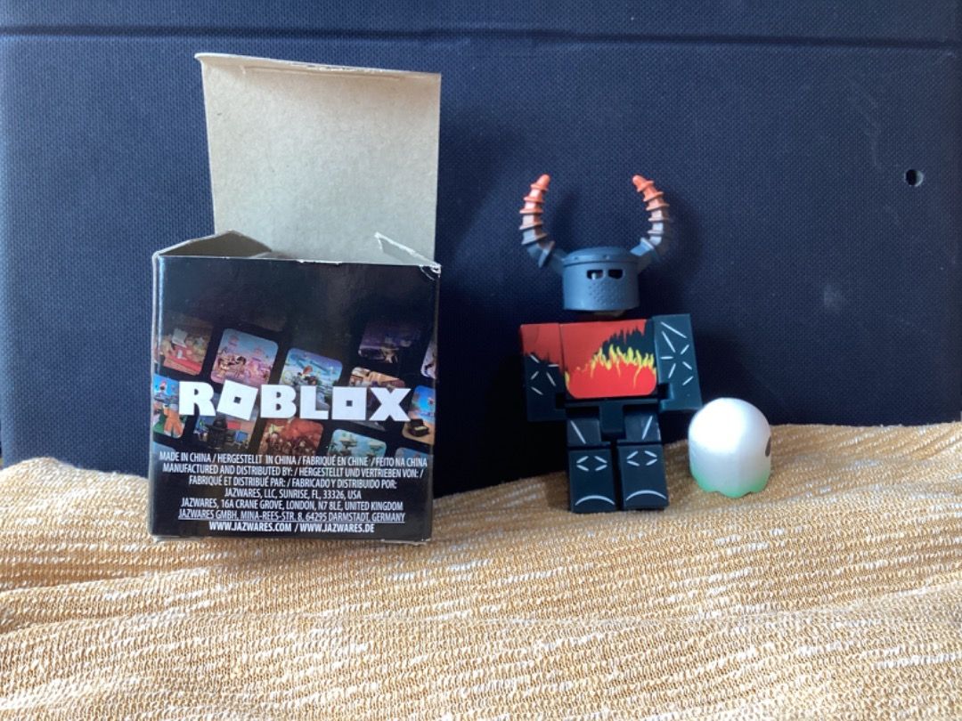 Roblox blind box gatekeeper, Hobbies & Toys, Toys & Games on Carousell