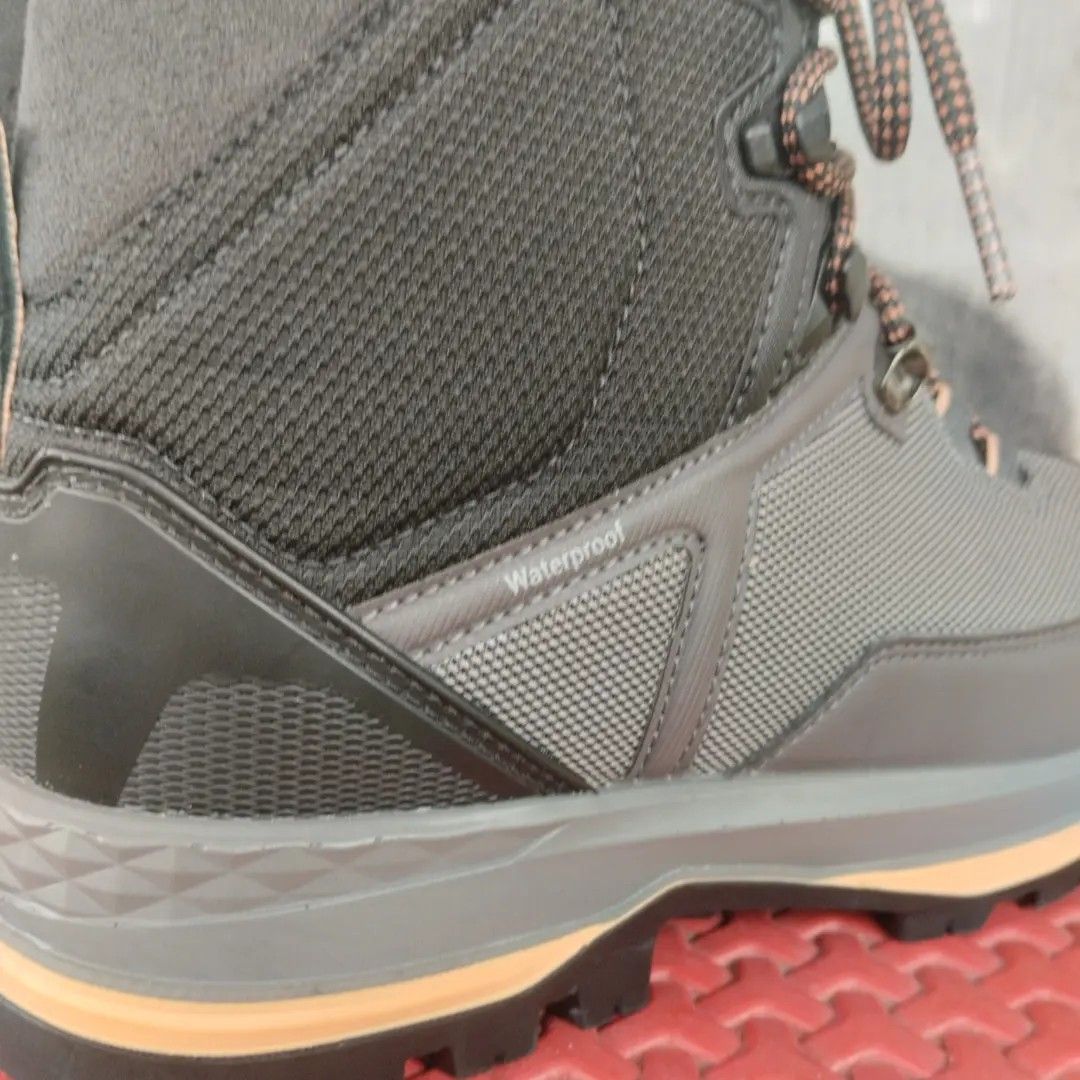 Sepatu Forclaz MT100 trekking outdoor, Women's Fashion, Women's Shoes ...