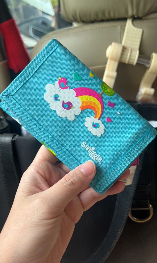 Smiggle Wallet Rainbow Birds Blue, Bayi & Anak, Lainnya di Carousell