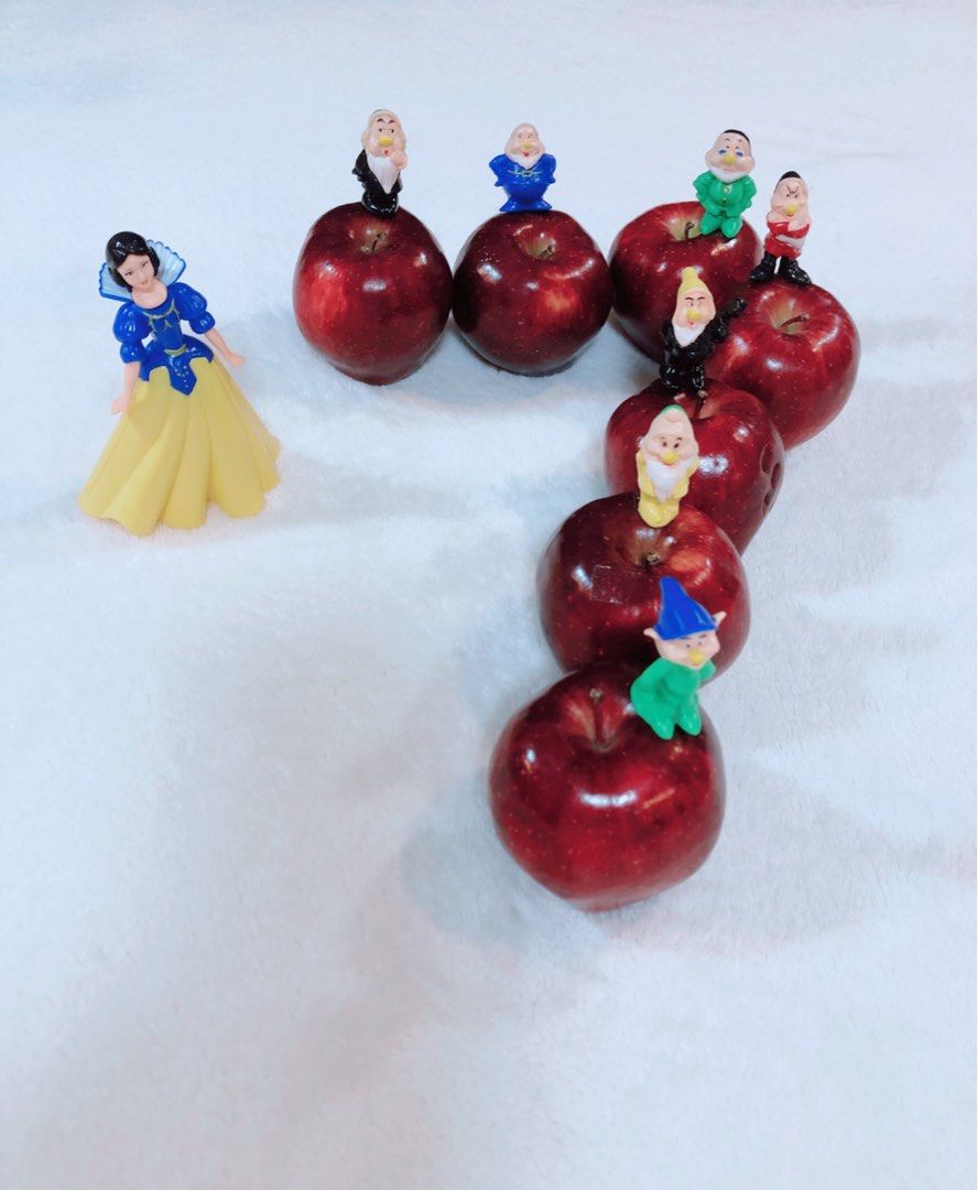 Snow white milestone costume, Babies & Kids, Babies & Kids Fashion on ...