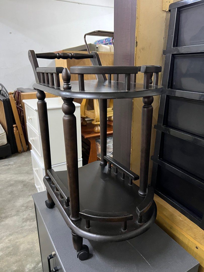 Tempat letak barang / trolley, Furniture & Home Living, Furniture ...