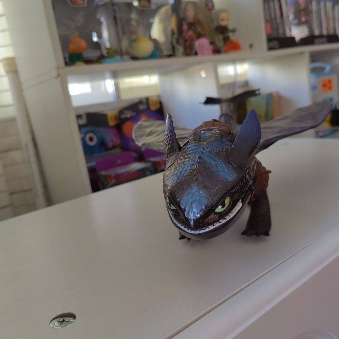 Toothless Large Figure from How to Train your Dragon, Hobbies & Toys ...