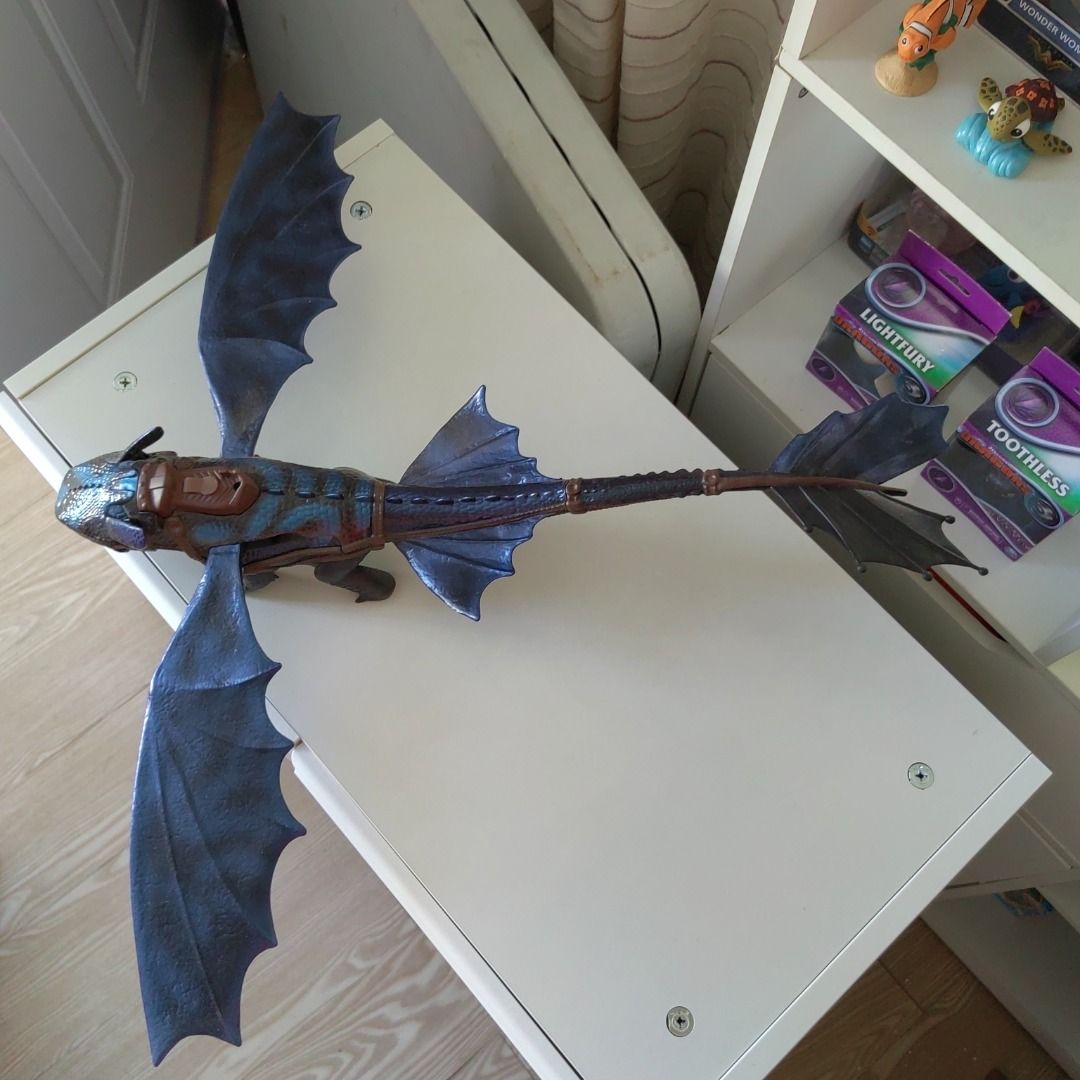 Toothless Large Figure from How to Train your Dragon, Hobbies & Toys ...