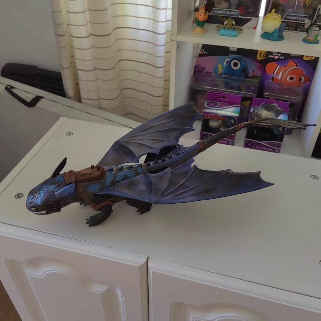 Toothless Large Figure from How to Train your Dragon, Hobbies & Toys ...