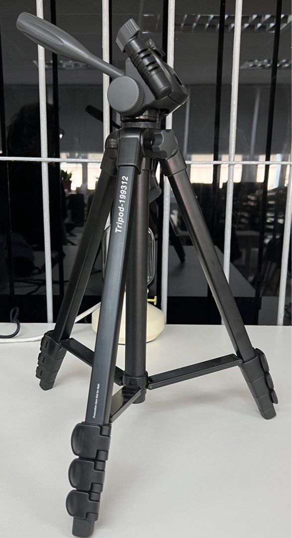 Tripods Stand, Photography, Photography Accessories, Tripods & Monopods on Carousell