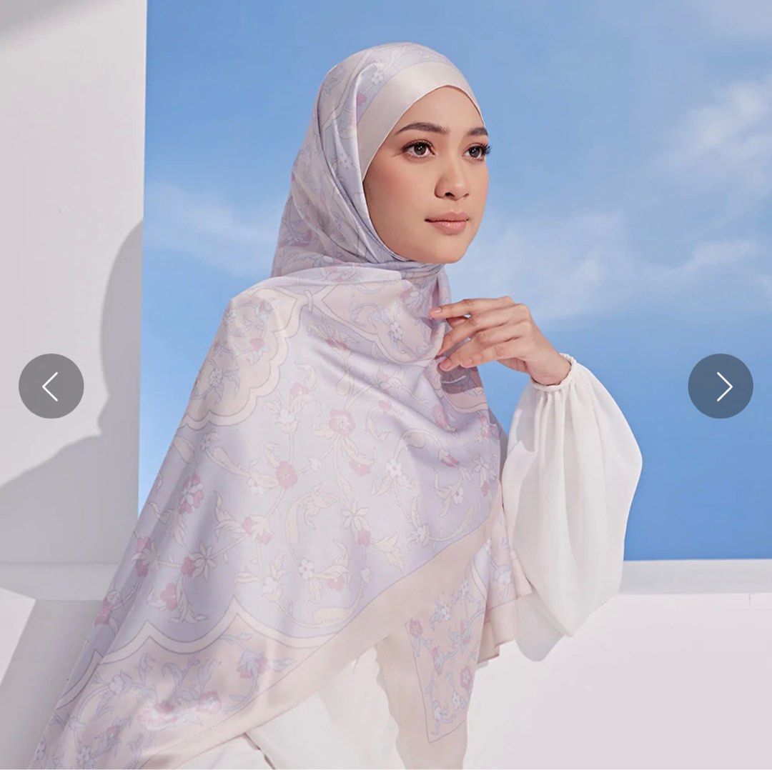 TudungPeople Tazhib in Hadiqah Shawl, Women's Fashion, Muslimah Fashion, Hijabs on Carousell
