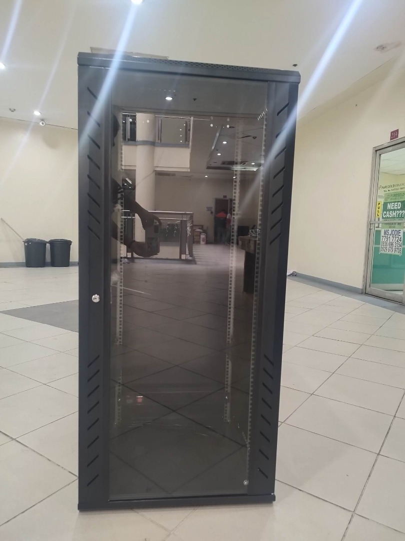 Tuffrack 27U Wallmounted Data Cabinet W=600x D=590x H=4.5FT Glass Doors ...