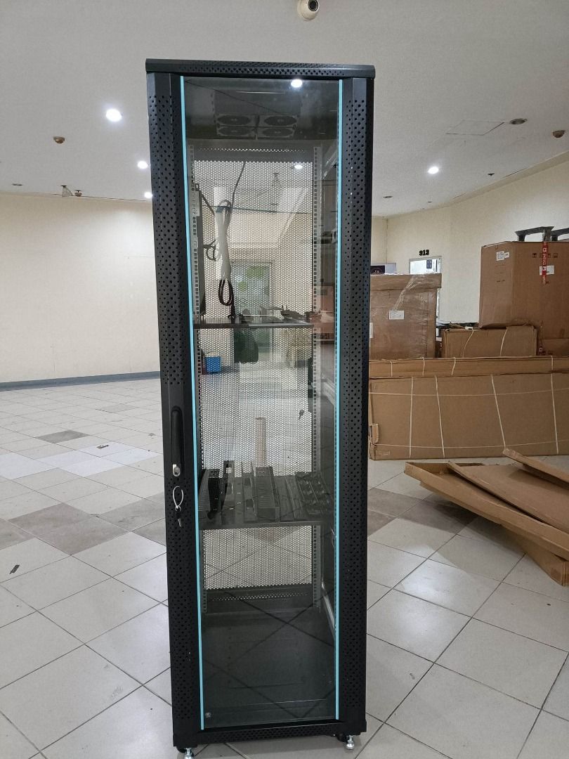 Tuffrack 42U Free Standing Data Cabinet W=600x D=800x H=7FT, Computers ...