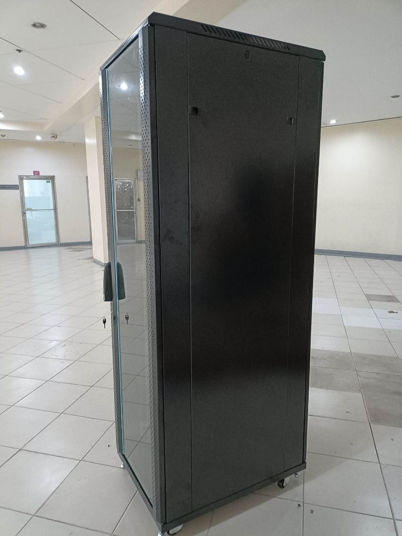 Tuffrack 42U Free Standing Data Cabinet W=600x D=800x H=7FT, Computers ...