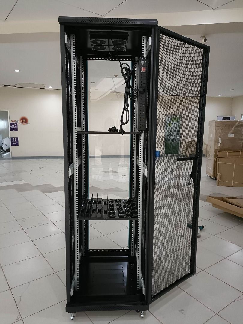 Tuffrack 42U Free Standing Data Cabinet W=600x D=800x H=7FT, Computers ...