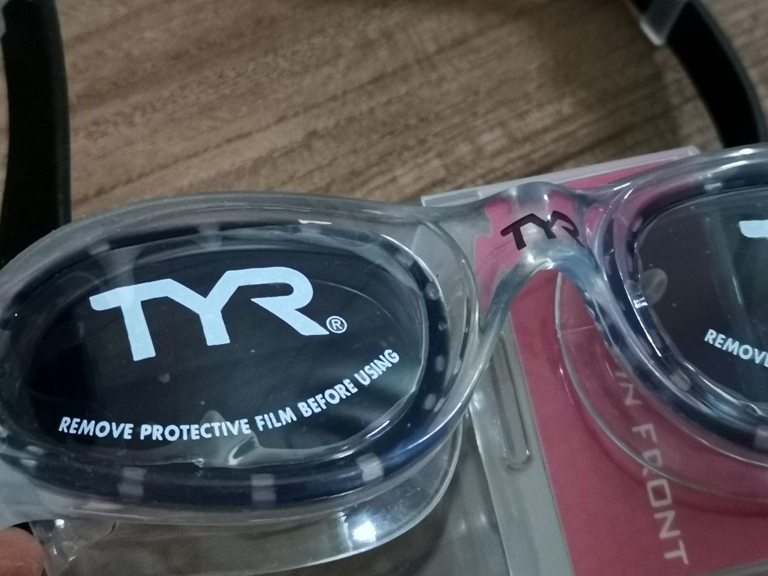 TYR Titan Pro Goggles wide and adjustable, Sports Equipment, Sports ...