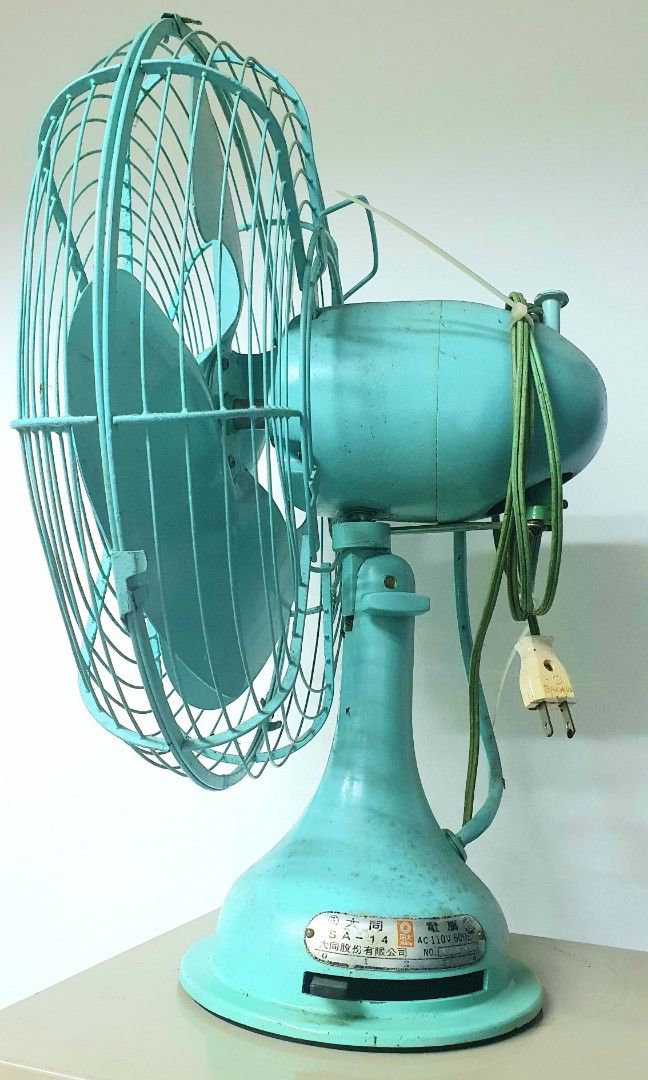 Vintage old school desk fan, TV & Home Appliances, Other Home ...