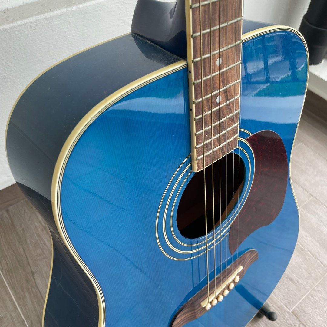 Washburn Dreadnought Acoustic Guitar, Hobbies & Toys, Music & Media ...