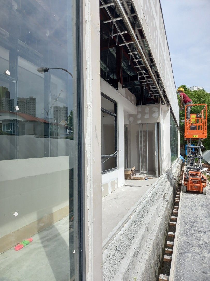 Work for aluminum dor window, Announcements on Carousell