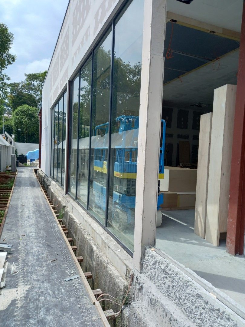 Work for aluminum dor window, Announcements on Carousell