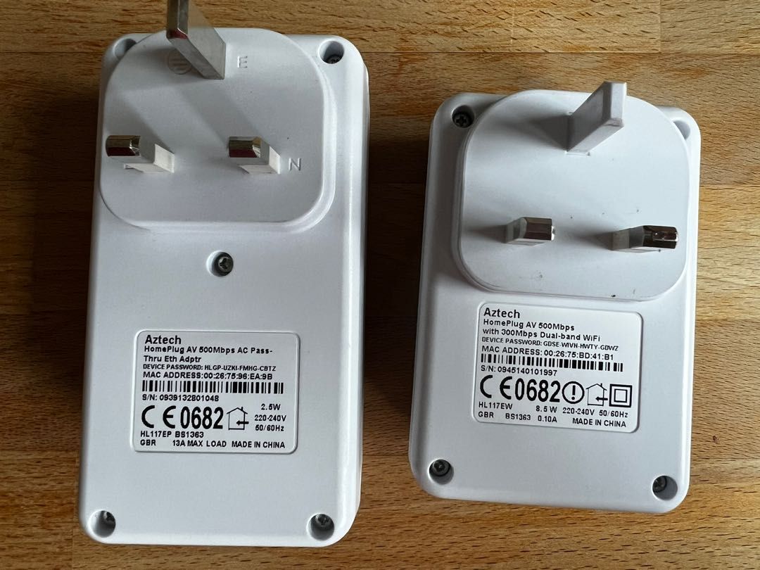 Aztech HOMEPLUG AV 500Mbps AC Pass-Thru Ethernet Adapter and Dual-band ...