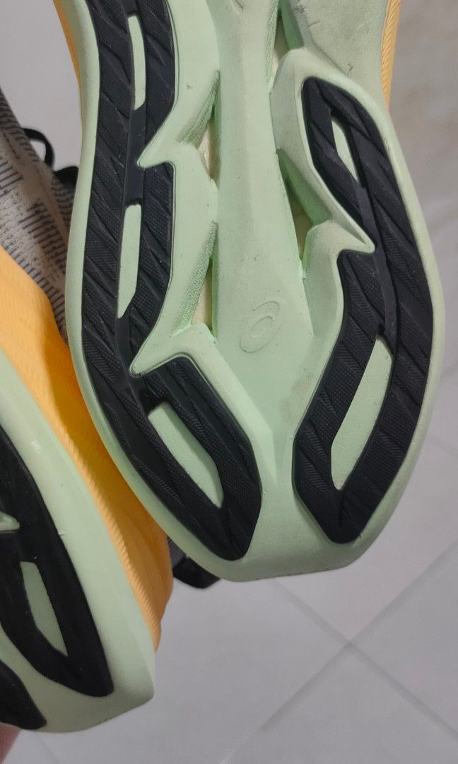 Asics superblast (8uk), Men's Fashion, Footwear, Sneakers on Carousell