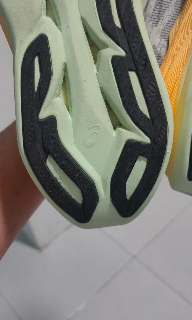 Asics superblast (8uk), Men's Fashion, Footwear, Sneakers on Carousell