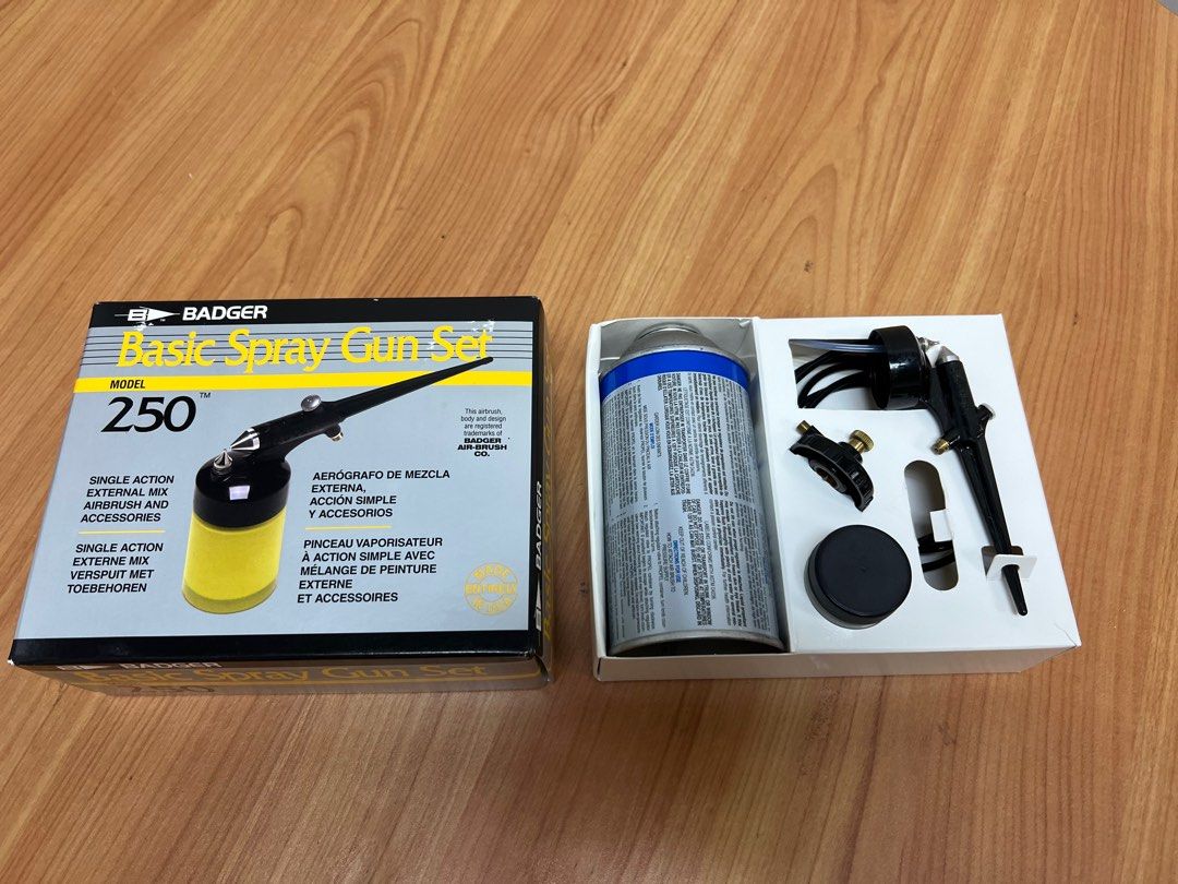 Badger basic spray gun set for sale, Hobbies & Toys, Stationery & Craft ...