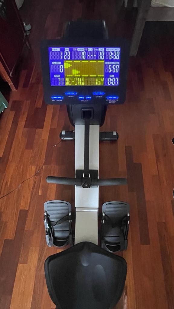 BodyMax R100 Adjustable Electric Rowing Machine, Sports Equipment ...