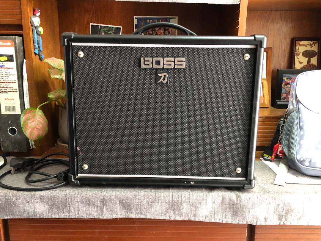 Boss Katana 50 mk1, 興趣及遊戲, 音樂樂器 & 配件, 樂器 - Carousell