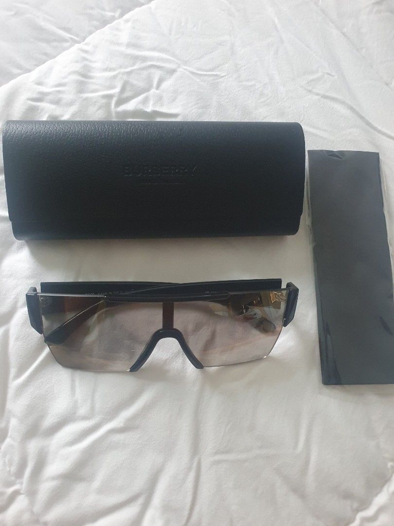 Brand new Burberry shades, Men's Fashion, Watches & Accessories ...