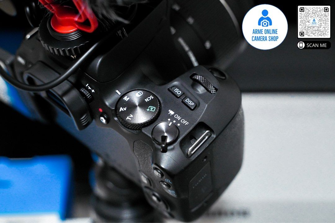 Canon 200D Mark II 4K Ultra HD DSLR Camera Complete Boxed and Vlogging ...