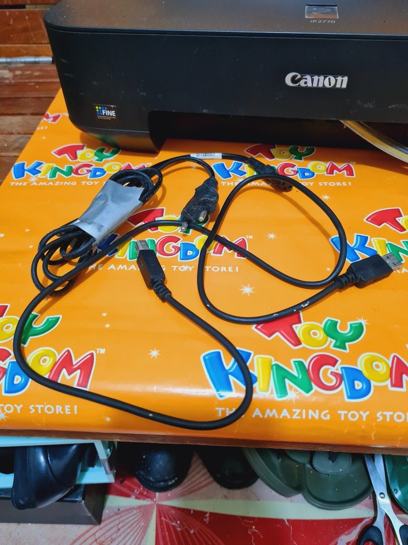 Canon printer model PIXMA iP2770 iP2772 with original box ink container ...