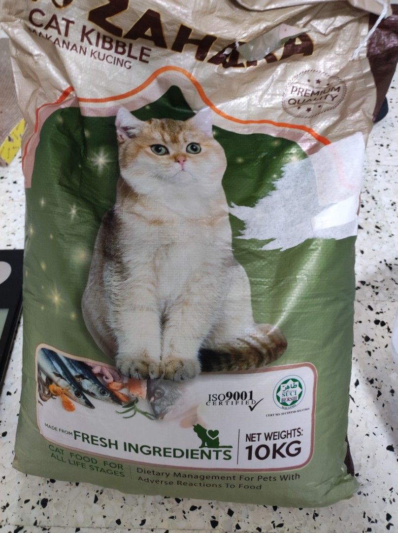 8KG Cat food (D'zahara), Pet Supplies, Pet Food on Carousell