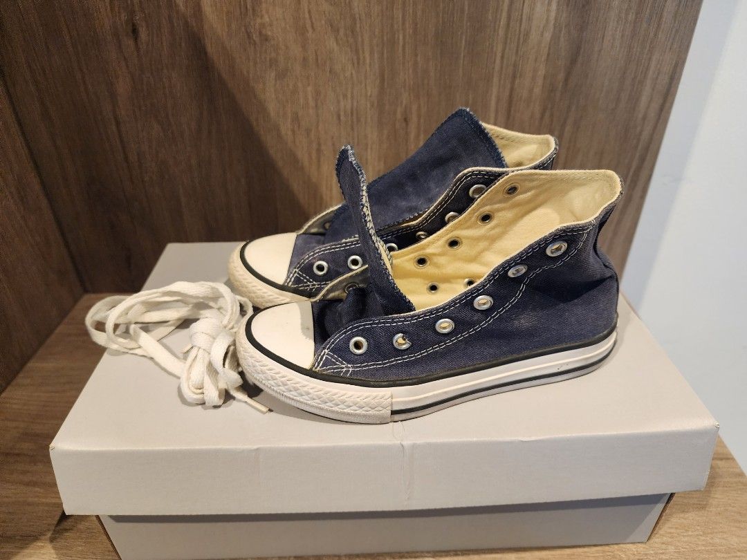 Converse Hit Cut Sneaker, Luxury, Sneakers & Footwear on Carousell