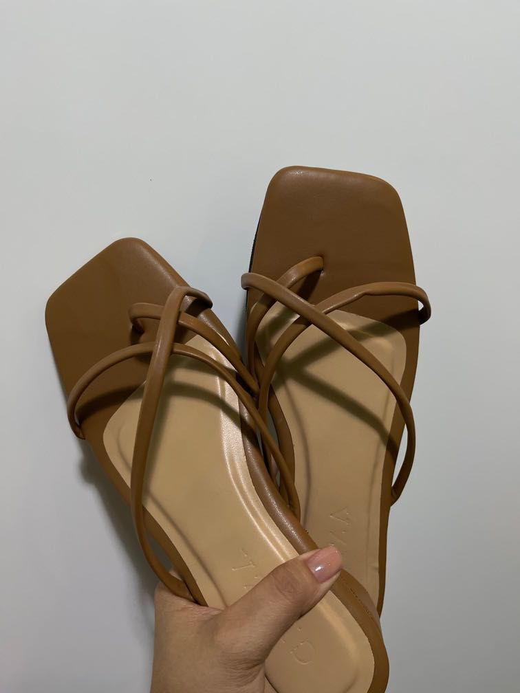 Criza Sandals Luz size 6, Women's Fashion, Footwear, Flats & Sandals on ...