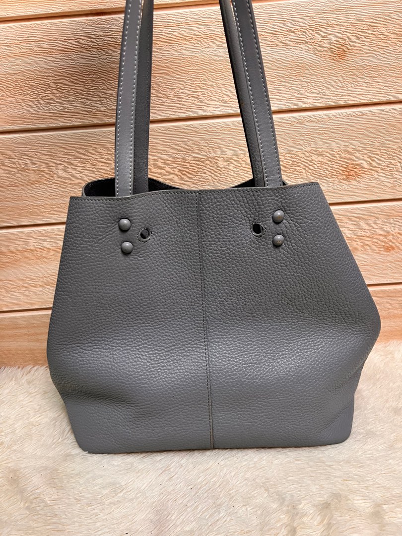 Daniel Hechter Tote bag, Women's Fashion, Bags & Wallets, Shoulder Bags ...