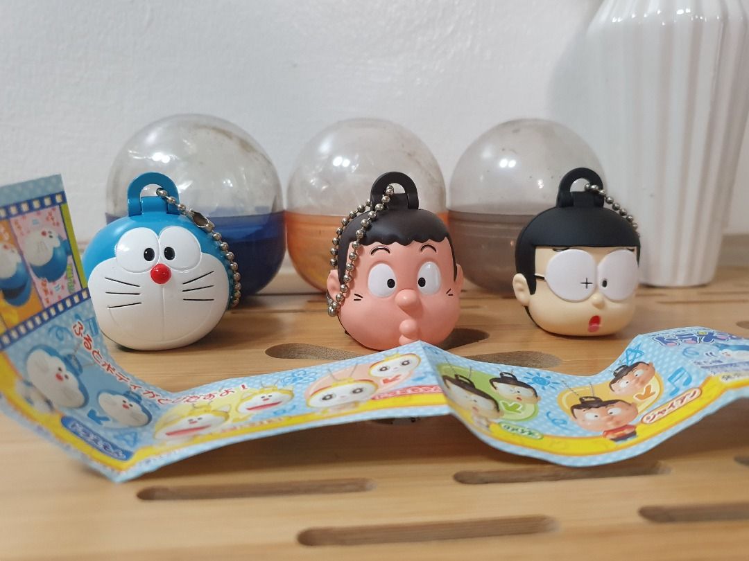 [Bandai] Doraemon Keychain Gashapon (Doraemon, Nobita, Gian), Hobbies ...