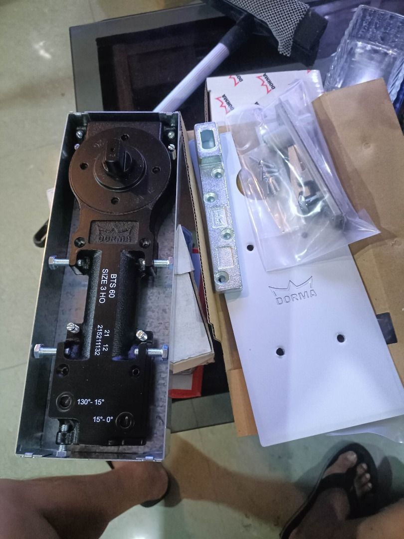 Dorma Floor hinge, Commercial & Industrial, Construction Tools ...