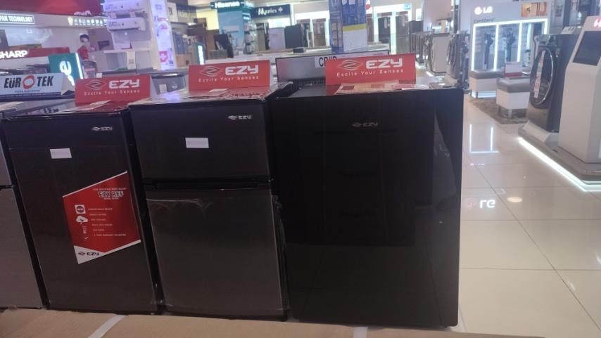 EZY PERSONAL REFRIGERATOR, TV & Home Appliances, Kitchen Appliances ...