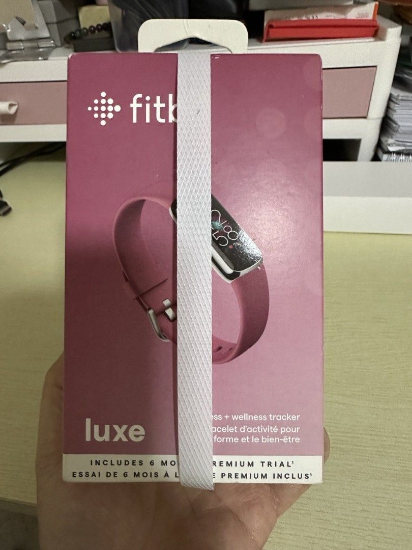 Fitbit wellness tracker, Mobile Phones & Gadgets, Wearables & Smart ...