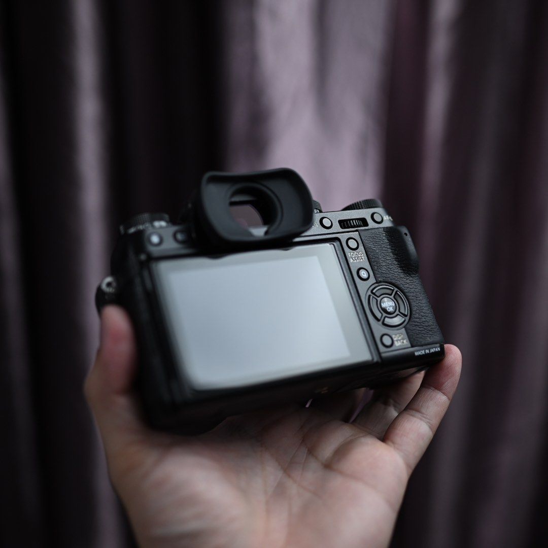 Fujifilm X-T1 Body (SC2K), Photography, Cameras on Carousell