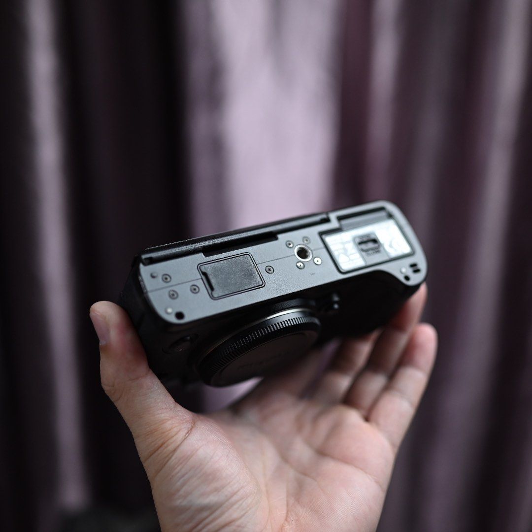 Fujifilm X-T1 Body (SC2K), Photography, Cameras on Carousell