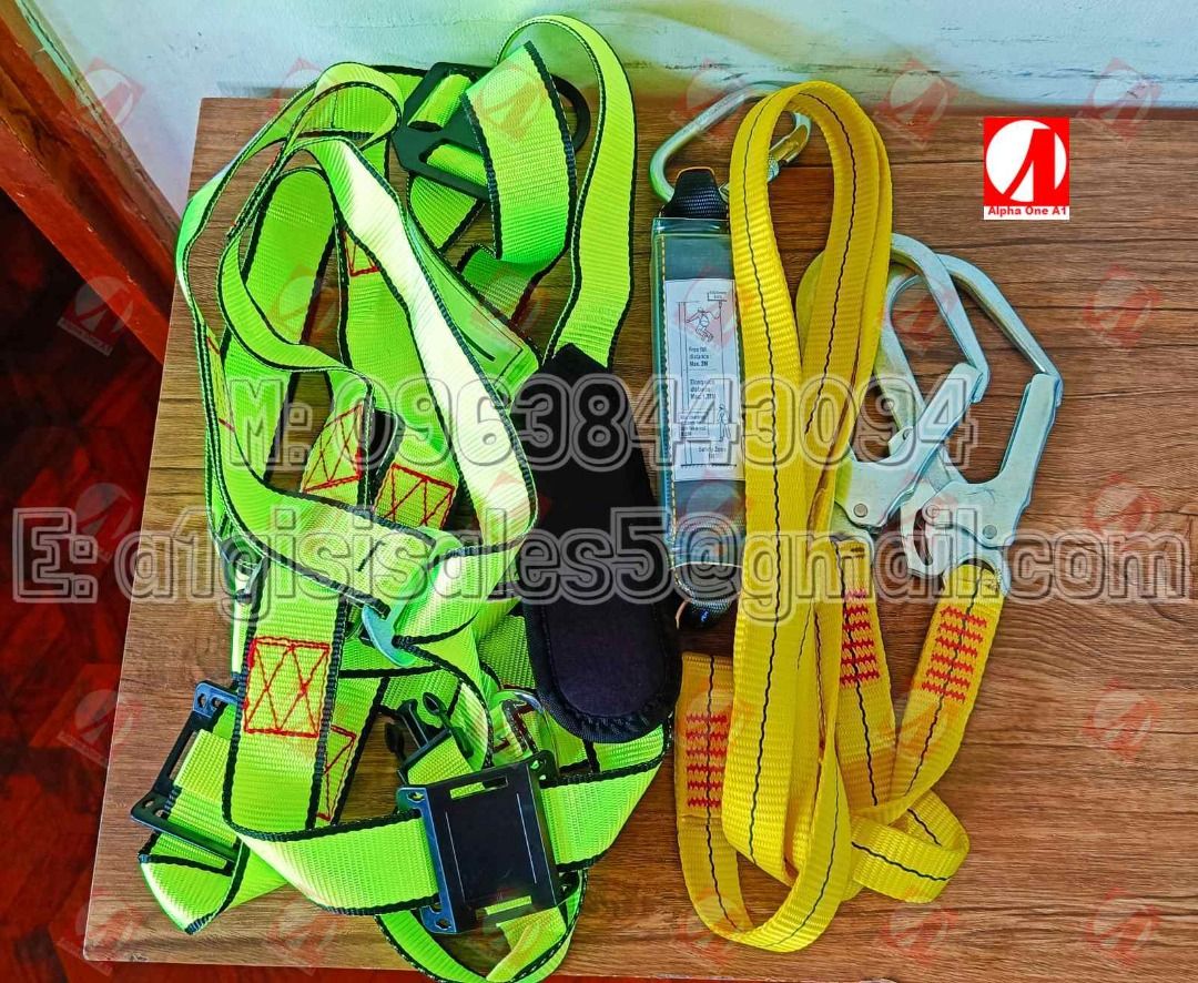 FULL BODY SAFETY HARNESS WITH DOUBLE WEBBING LANYARD, Commercial ...