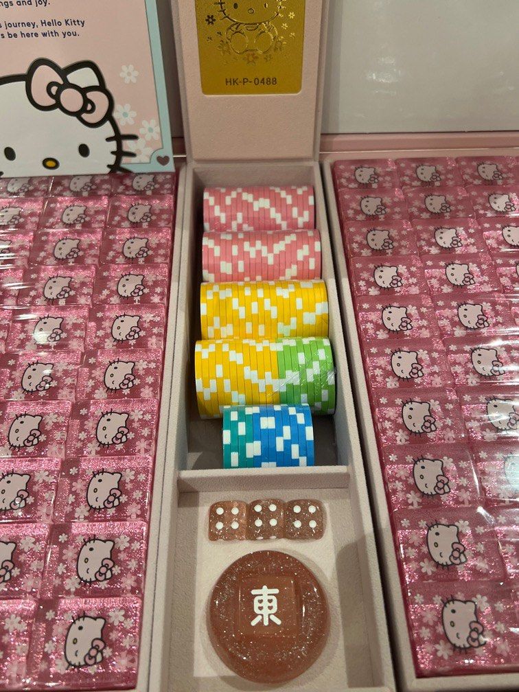 Hello Kitty Solitaire mahjong set (NTUC) - Pink edition, Hobbies & Toys ...