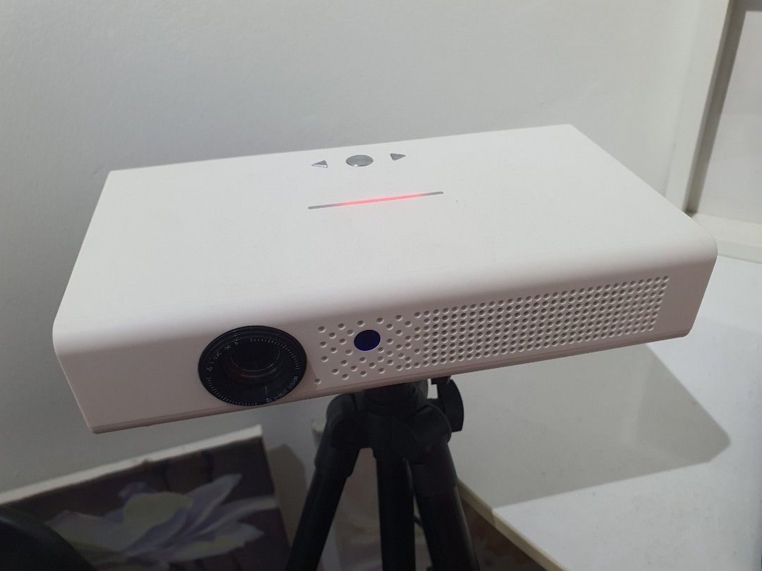 High Power Smart Projector with Andriod capabilities, TV & Home ...