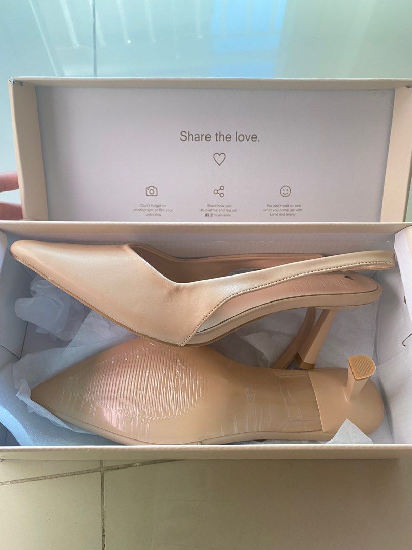 Hue Manila Fenna Naturale, Women's Fashion, Footwear, Heels on Carousell