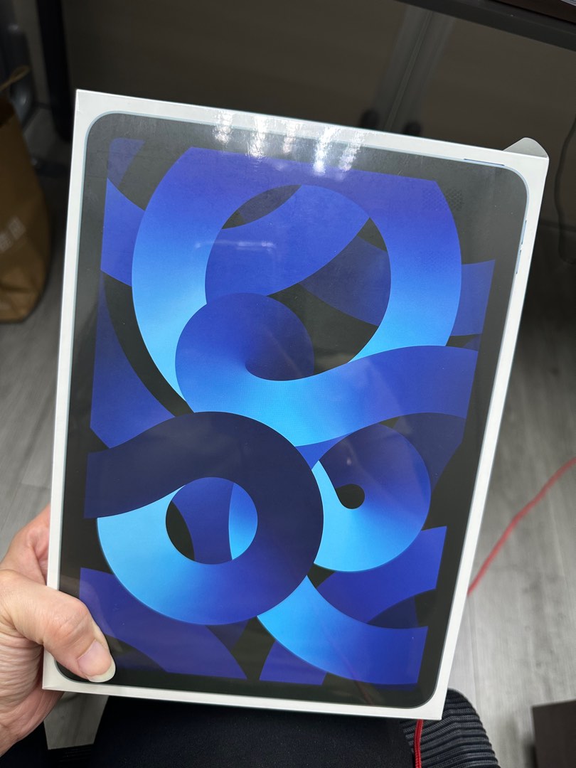 iPad Air 5 (Blue) - 256GB Wi-Fi + Cellular, Mobile Phones & Gadgets ...