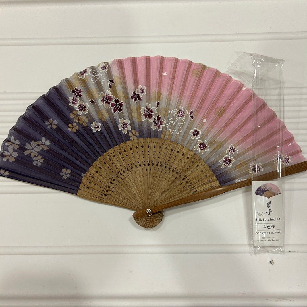 Japanese Traditional Folding Fan - Sakura Design, Hobbies & Toys ...